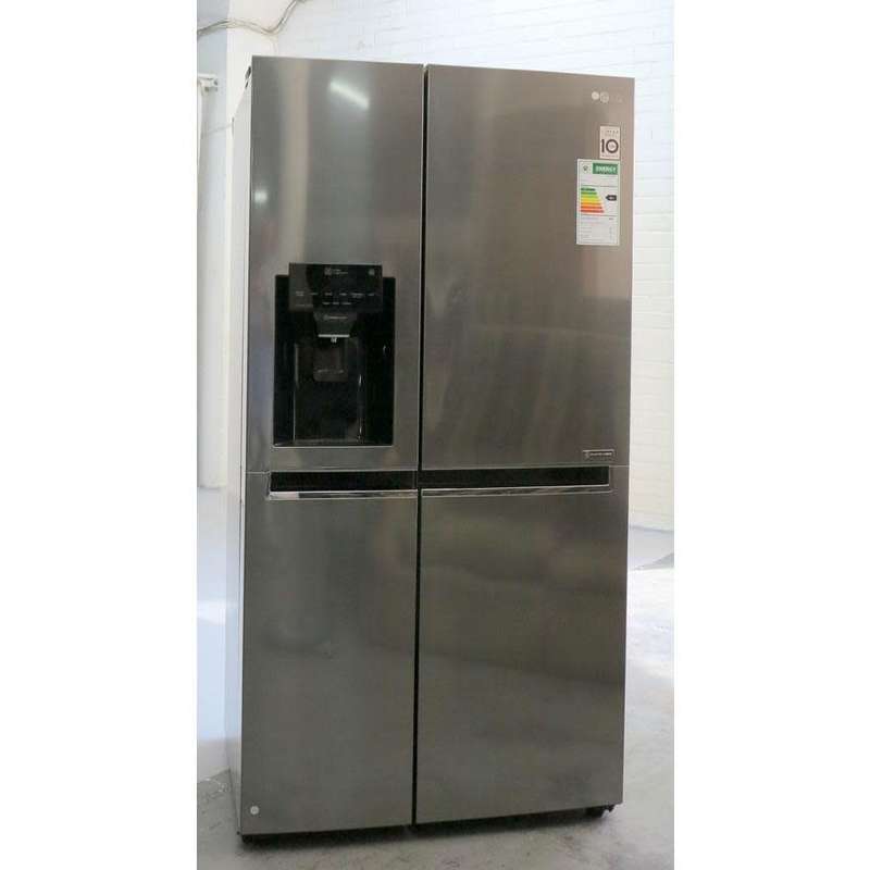 Fridges & Freezers - LG GC-L247SLUV 601l Silver Side by Side Refrigerator was sold for 14,500.00 ...